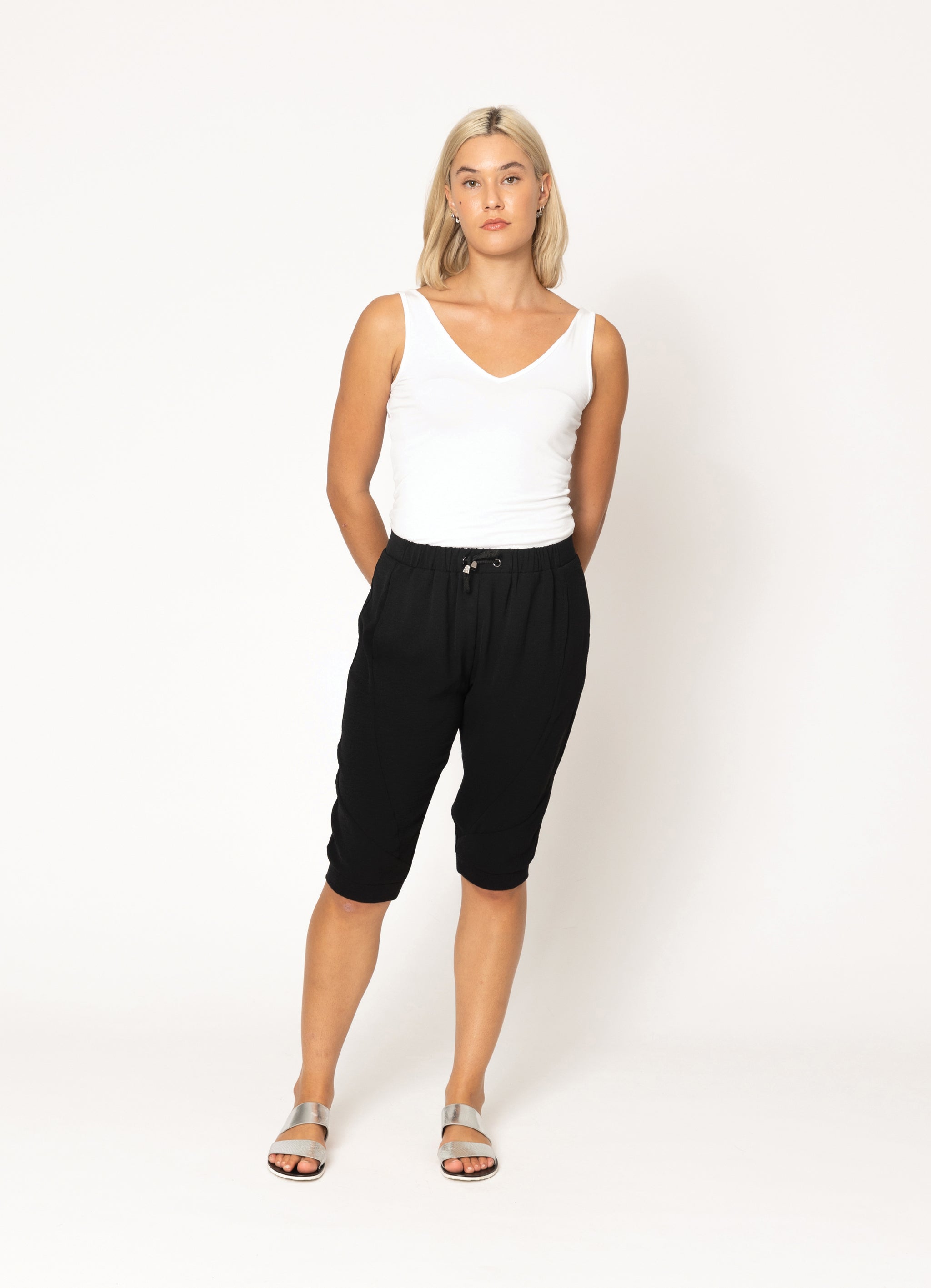 Esko Shorts – Ella + Eli